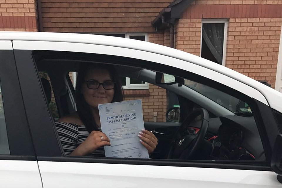 Driving Lessons-Booking your driving lessons